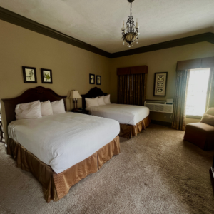 The Smith House – Family Dining, Lodging and Country Store